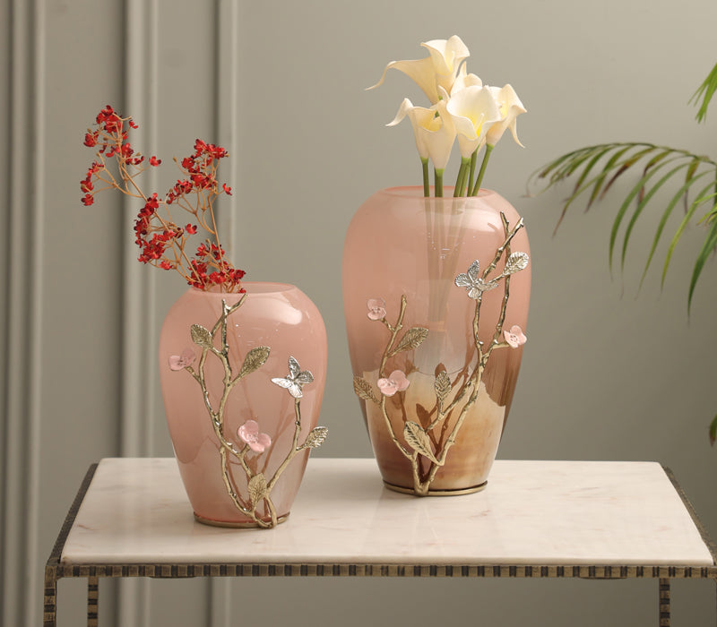 Colour in Bloom: How Coloured Vases Elevate Your Home Decor | Rabyana ...